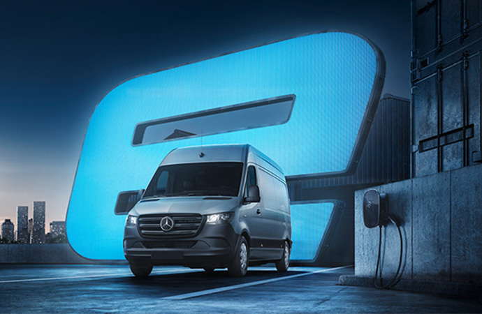 eSprinter Charging | Mereceds Benz Canada | Fourgons Mercedes-Benz